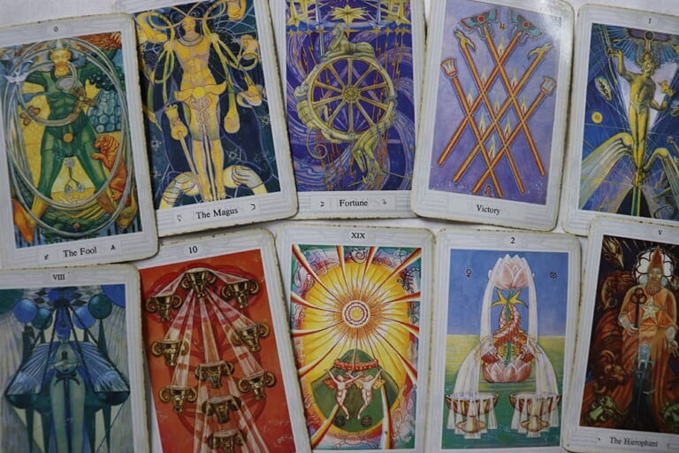 Los Arcanos en el Tarot: ¿Cuales y cuantos son? | Esperanza Mía